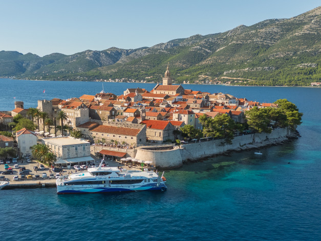 Catamaran ferry transportation | TP Line d.o.o.